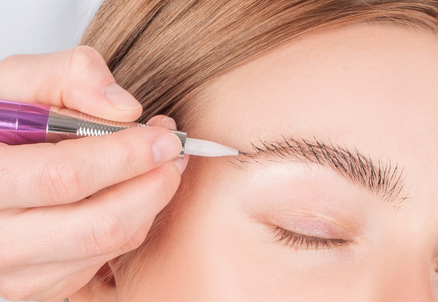 Nanoblading: the latest way to fuller, natural-looking brows | BLUE ...